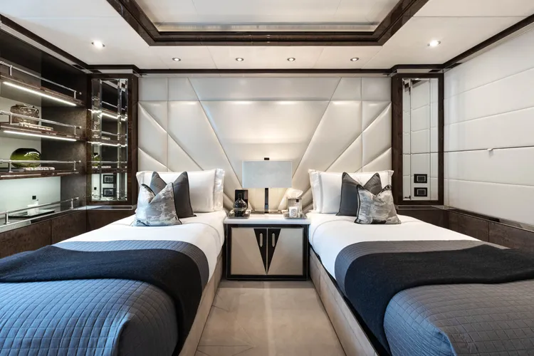 SOUNDWAVE yacht for charter (Benetti, 63m, 2015)